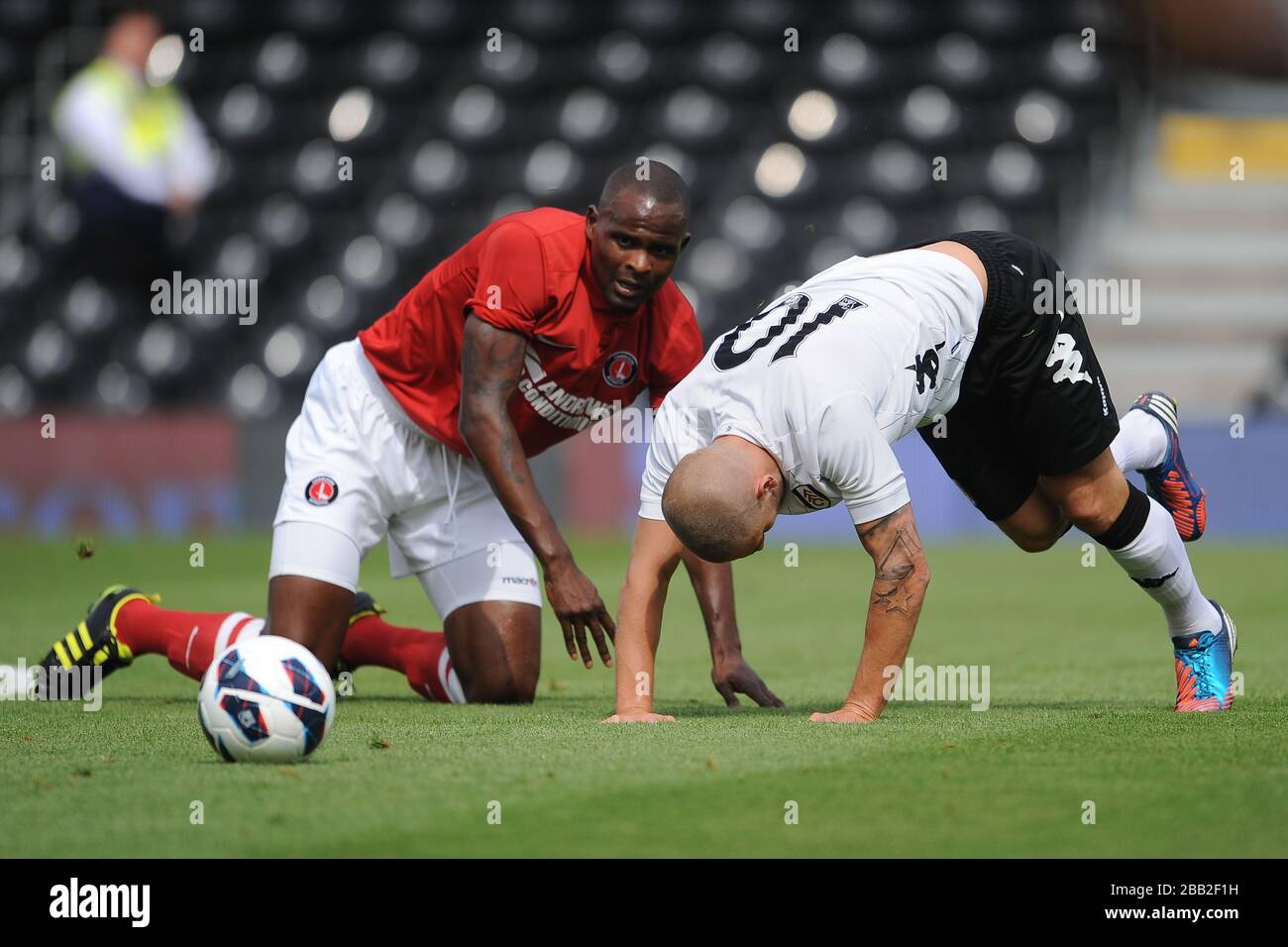 Charlton athletics leon cort hi-res stock photography and images - Alamy