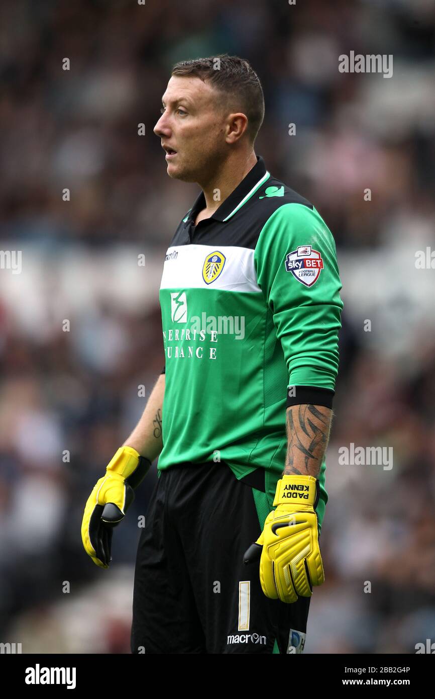 Leeds United goalkeeper Paddy Kenny Stock Photo - Alamy