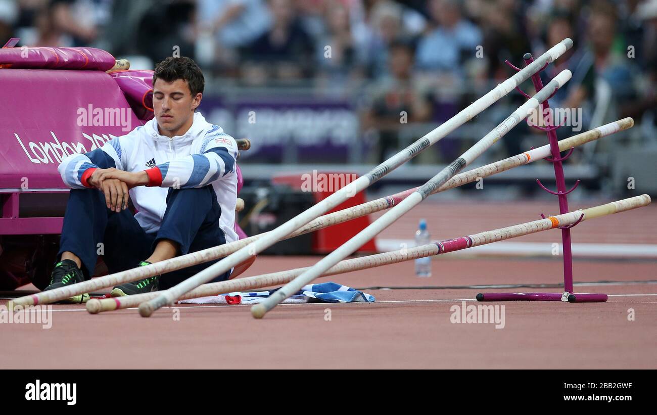 Great Britain's Steven Lewis takes part in the mens pole vault final at ...