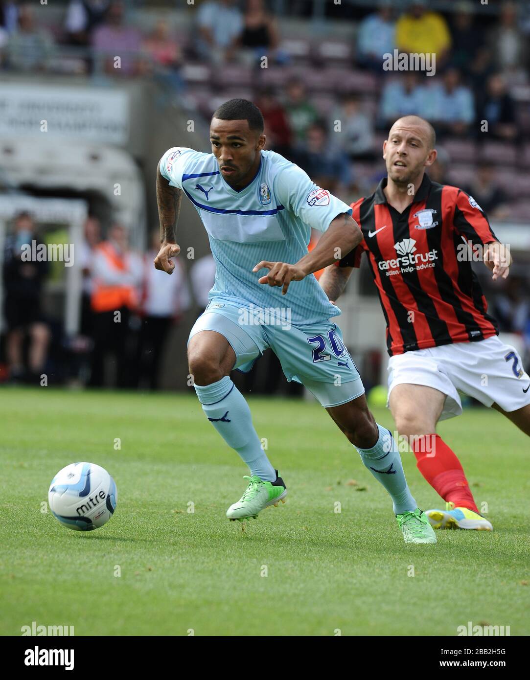 Coventry City's Callum Wilson (left) and Preston North End's Keith ...