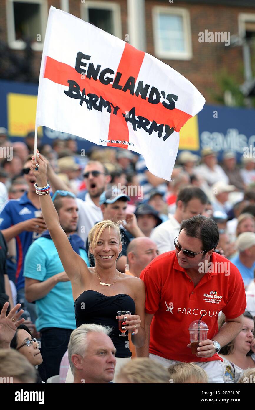 The barmy army celebrate hi-res stock photography and images - Alamy
