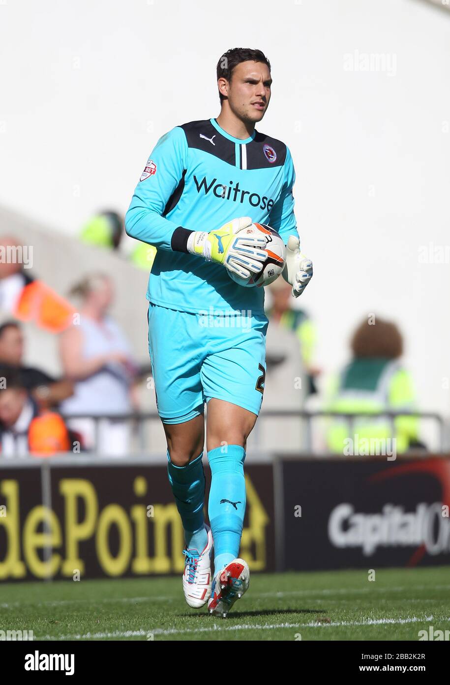 Alex McCarthy, Reading goalkeeper Stock Photo - Alamy