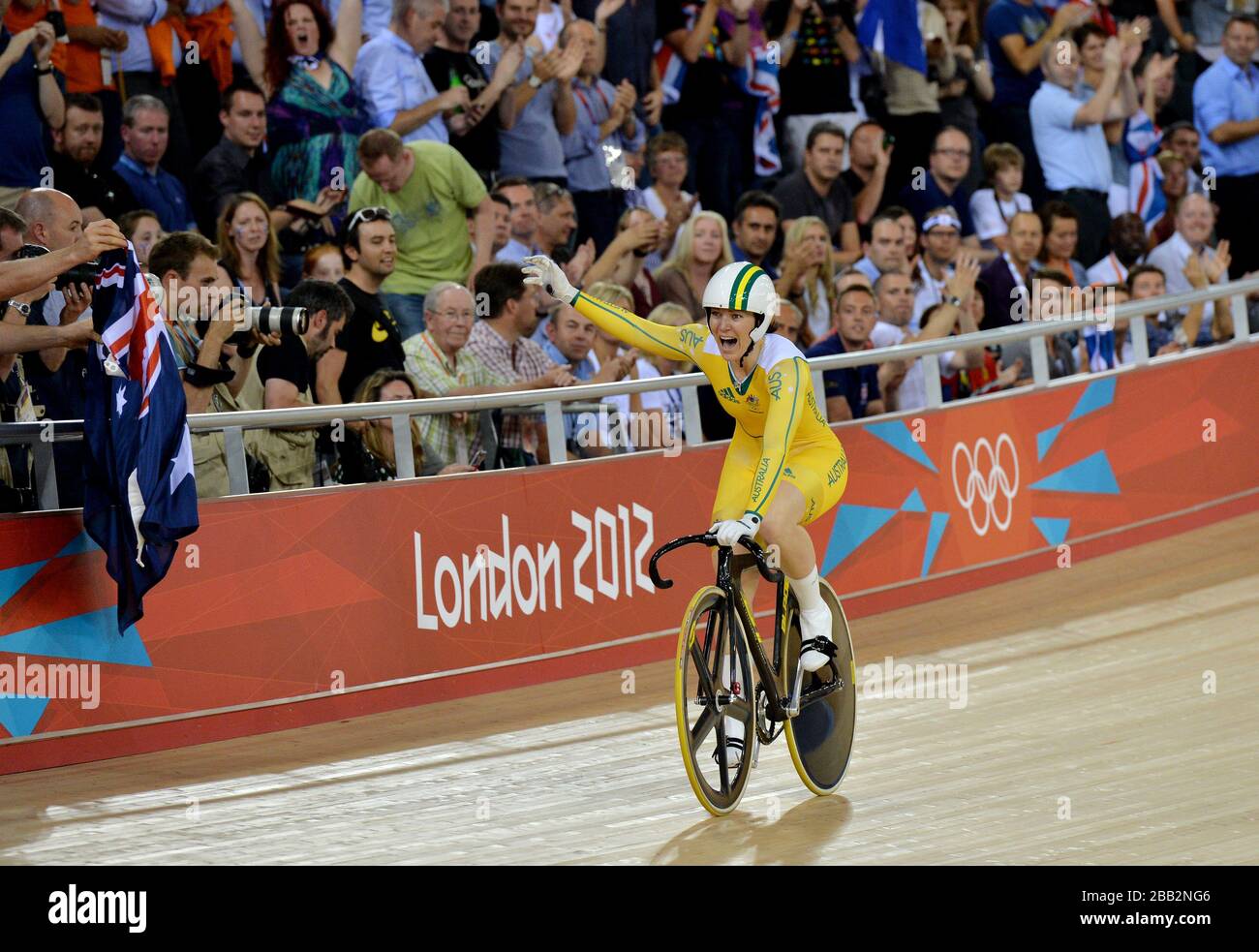 Australia's Anna Meares celebrates winning in her Sprint Final Stock ...