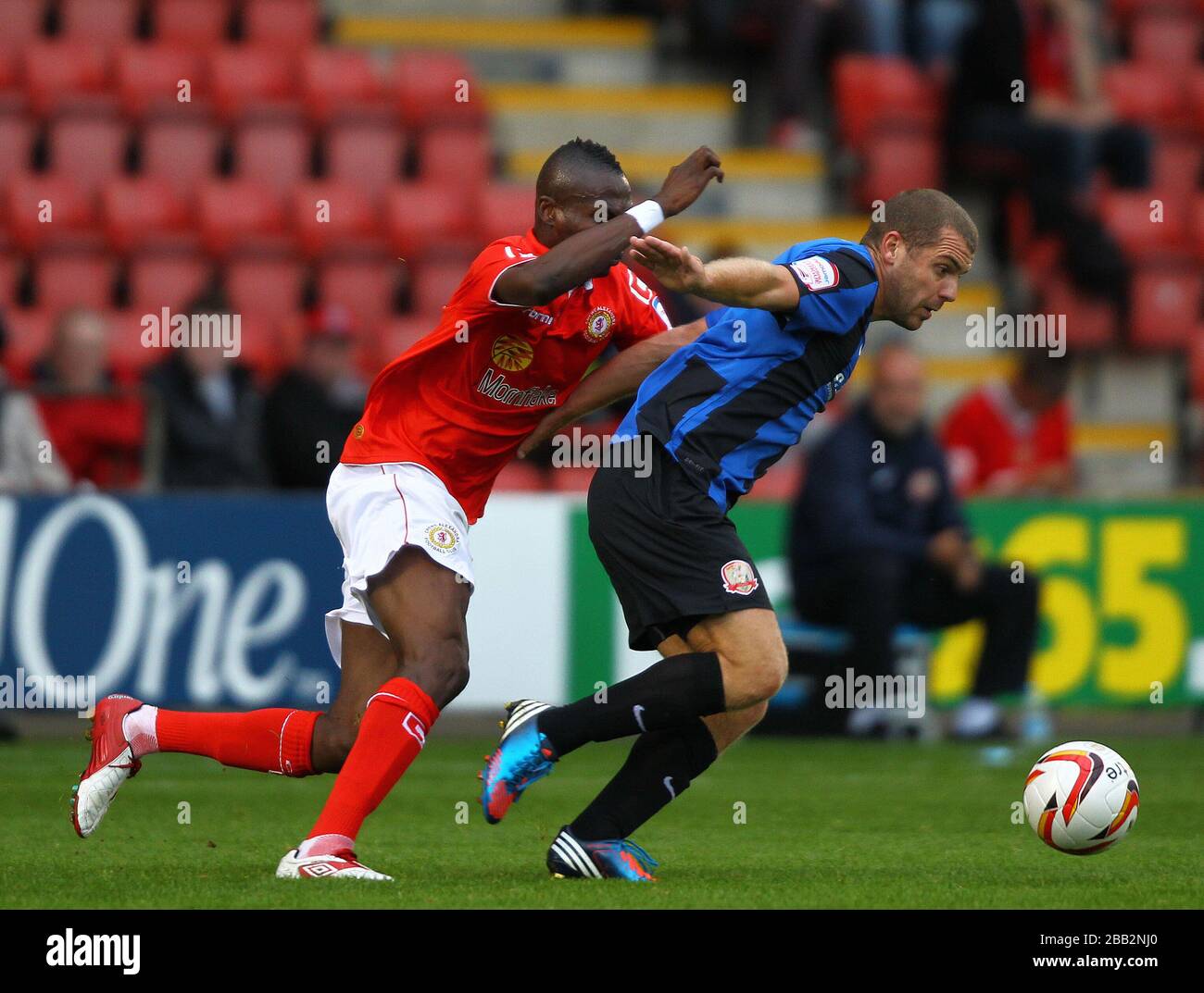 Crewe alexandras abdul osman and barnsleys stephen dawson hi-res stock ...