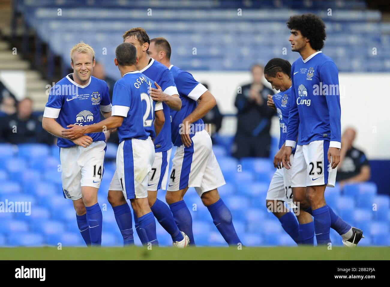 Everton's Steven Naismith (far left) celebrates his second goal Stock ...