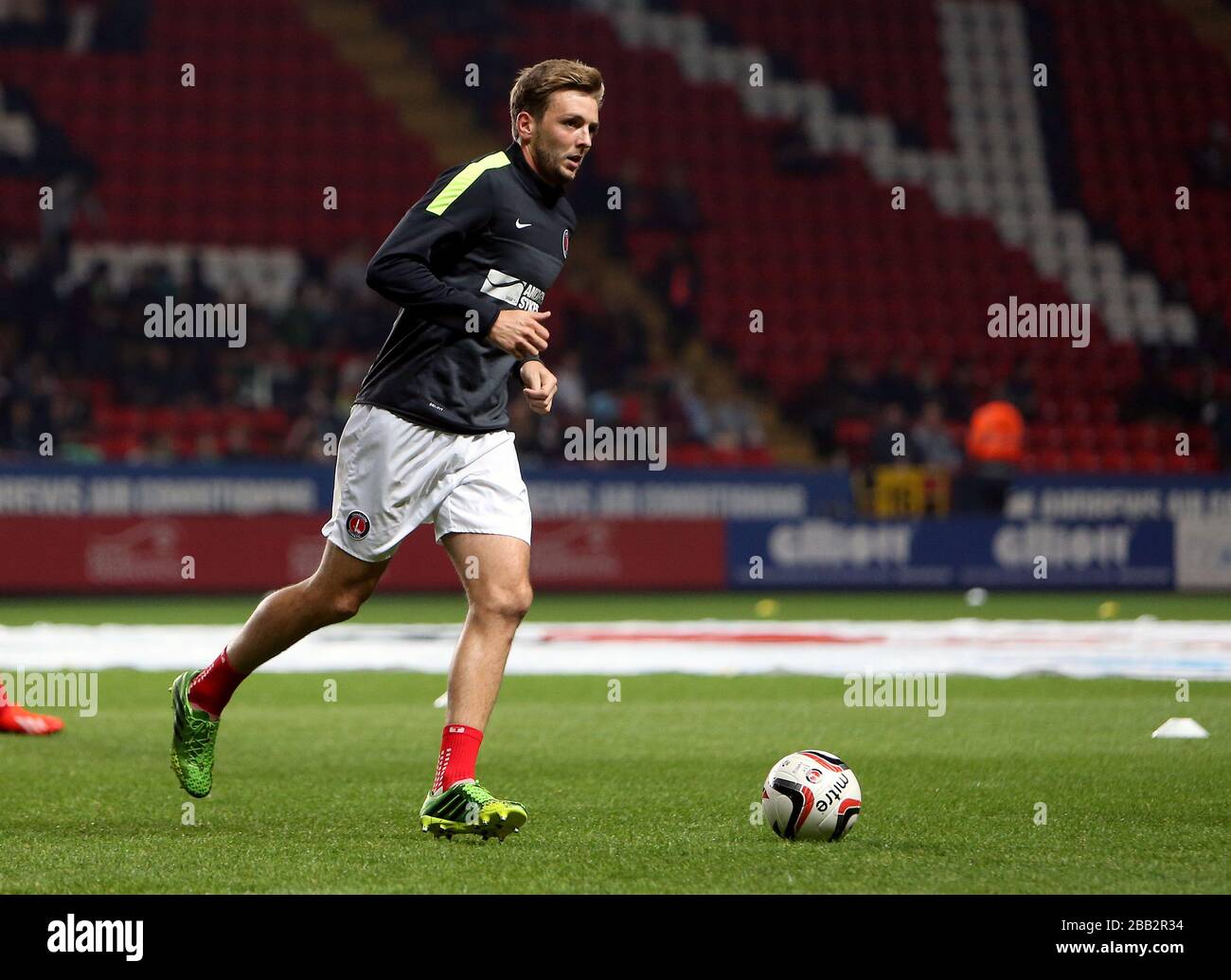 Dale stephens warm up hi-res stock photography and images - Alamy