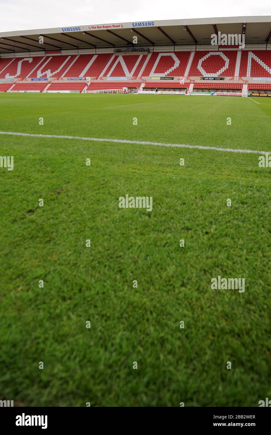 Home swindon town fc hi-res stock photography and images - Alamy