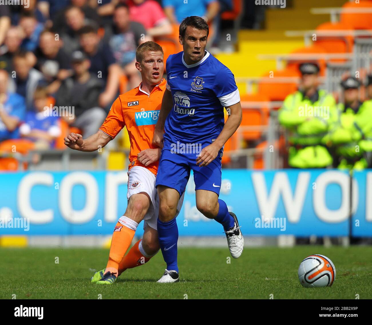 Blackpool's Keith Southern and Everton's Seamus Coleman Stock Photo - Alamy