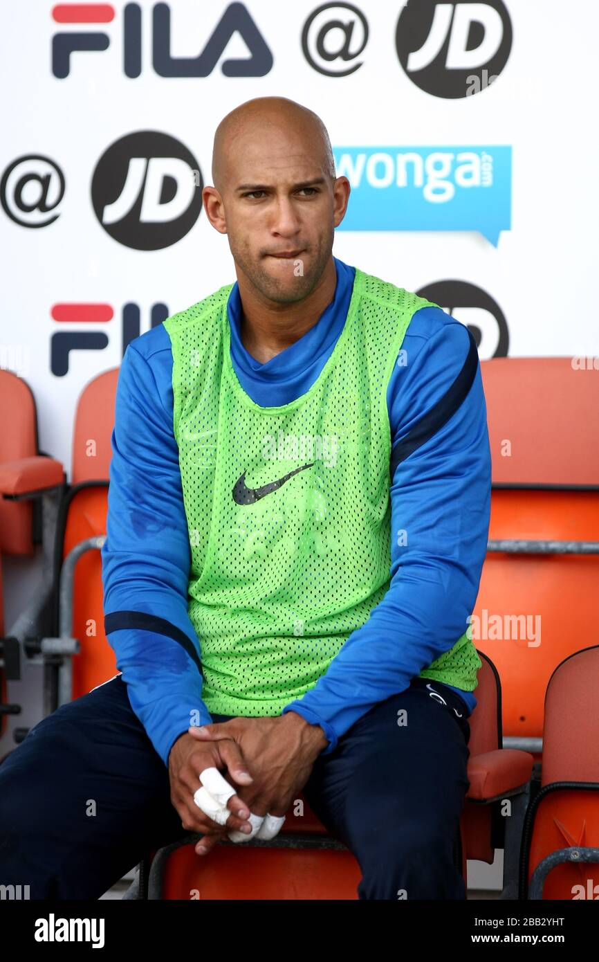Tim Howard, Everton goalkeeper Stock Photo - Alamy