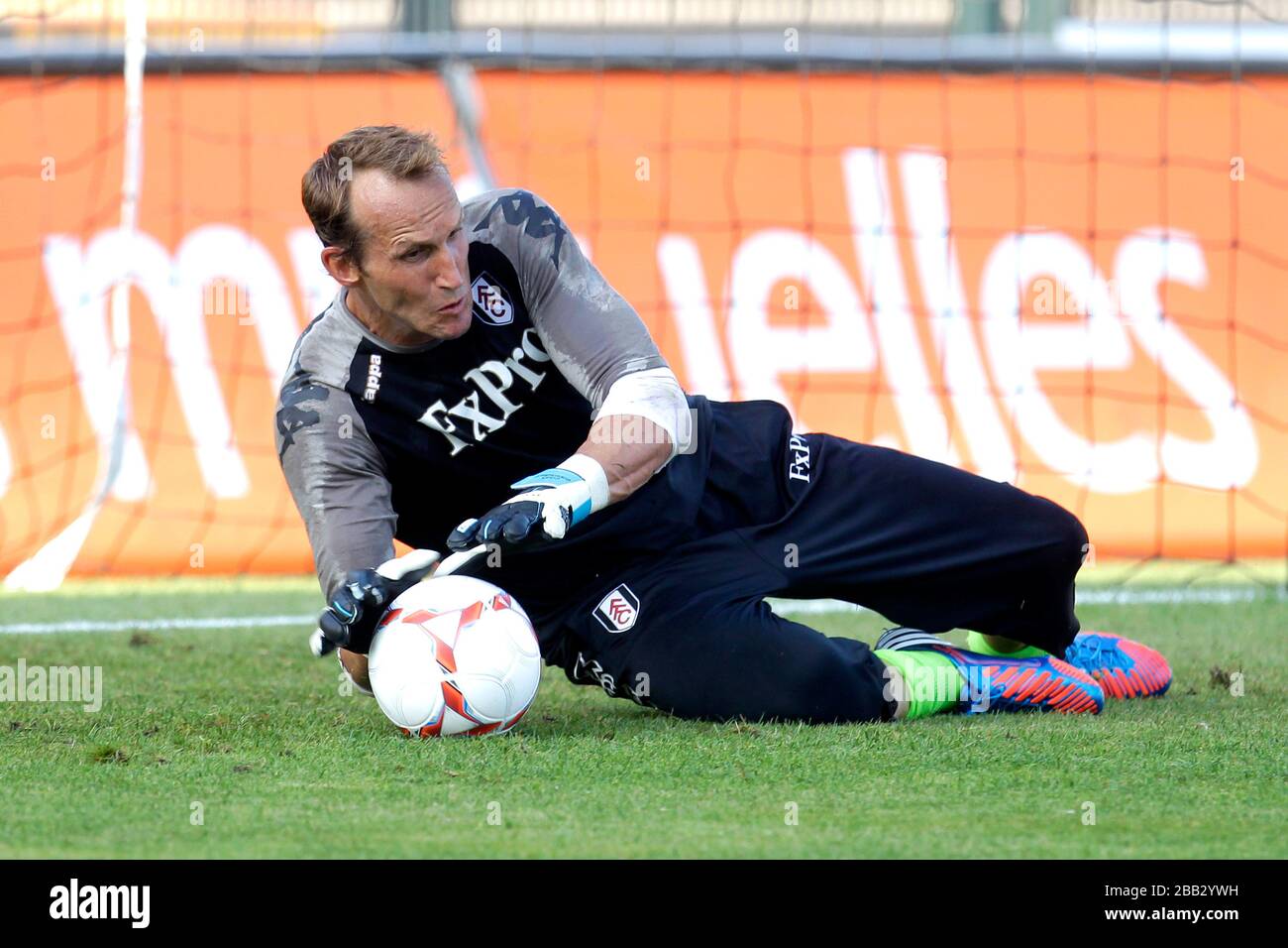 Mark Schwarzer, Fulham goalkeeper Stock Photo - Alamy