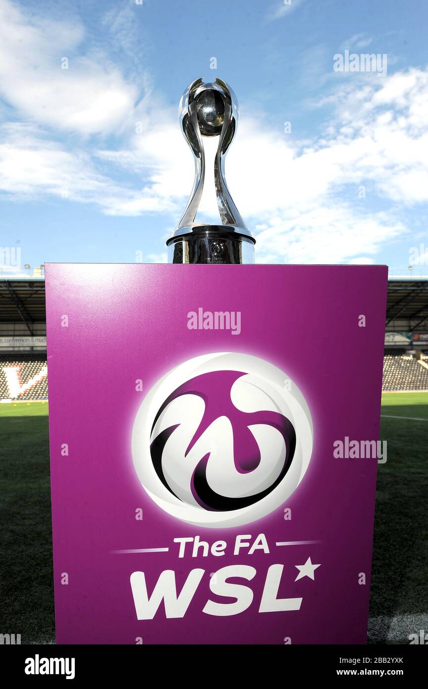 Fa womens super league trophy hi-res stock photography and images - Alamy