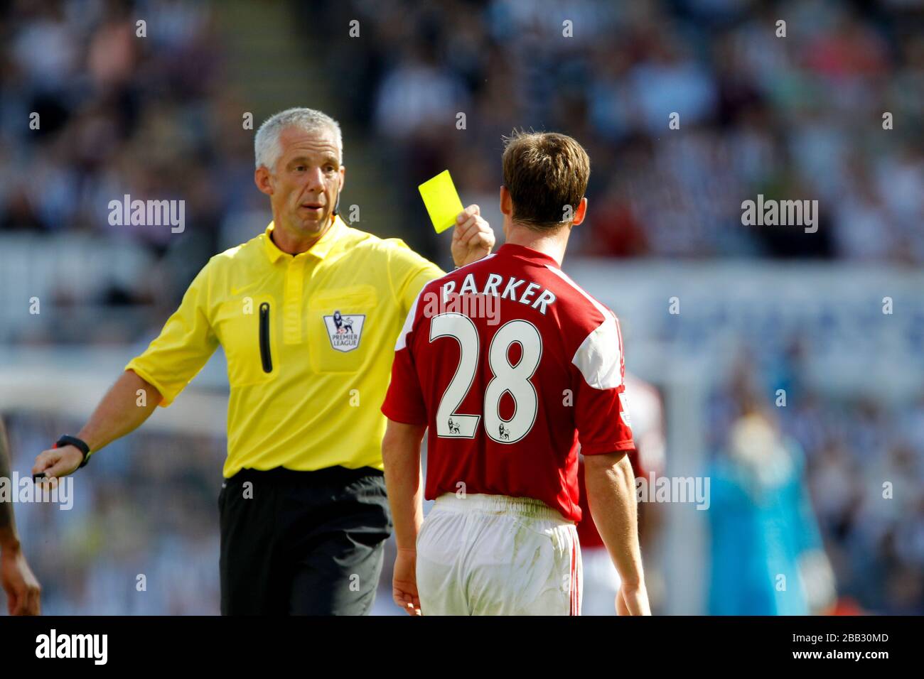 Referee chris foy hi-res stock photography and images - Alamy