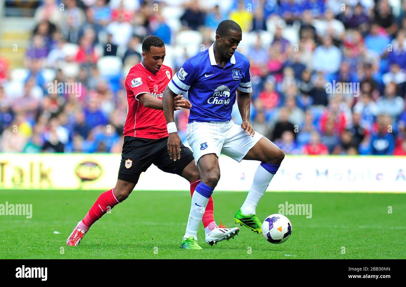 Cardiff citys nicky maynard hi-res stock photography and images - Alamy