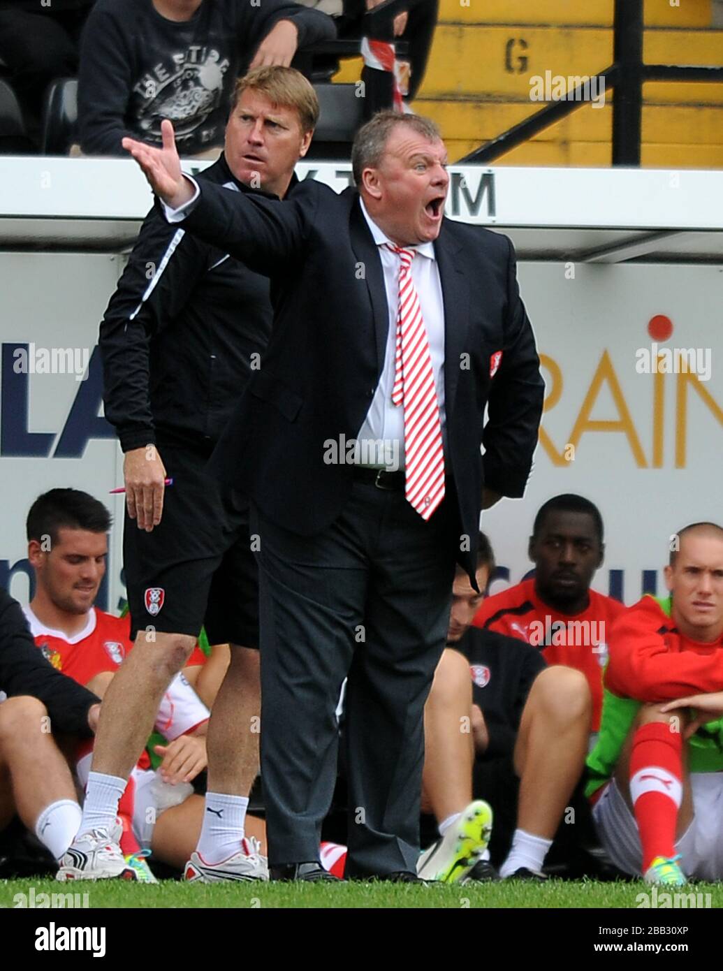 Rotherham United manager Steve Evans gestures Stock Photo - Alamy