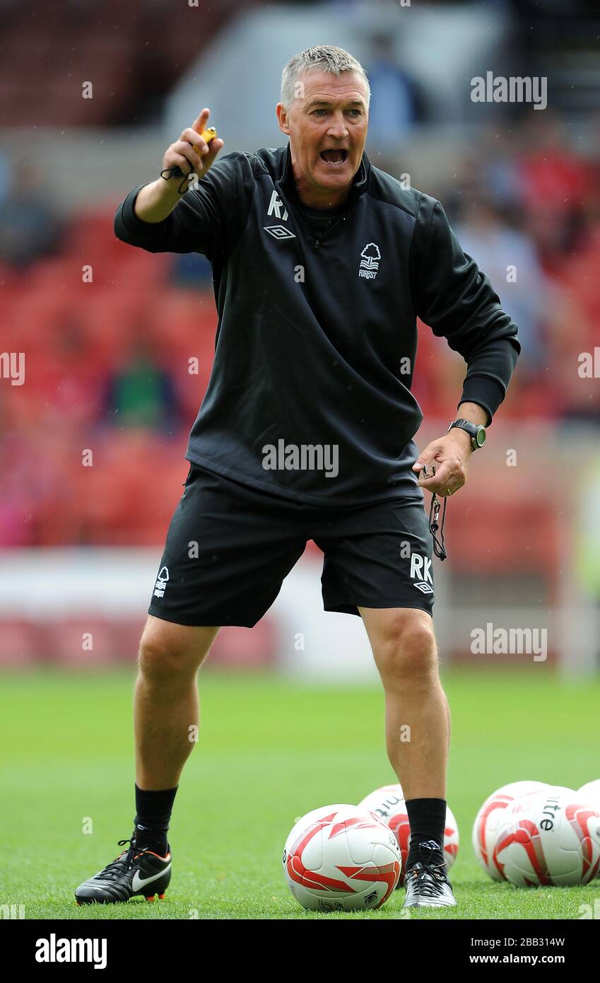 Nottingham forest assistant manager hi-res stock photography and images ...