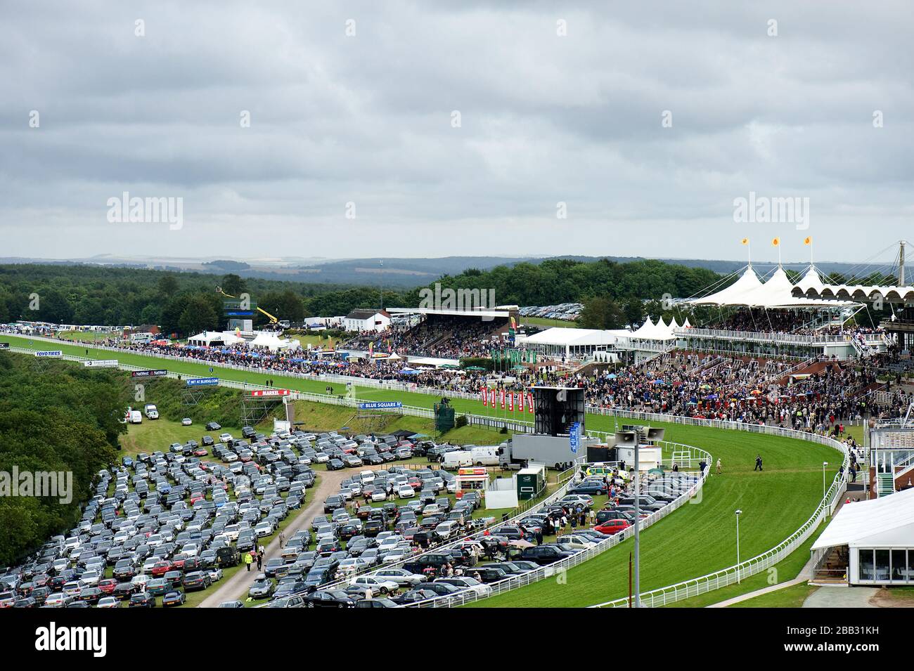 Goodwood racecourse general hi-res stock photography and images - Alamy