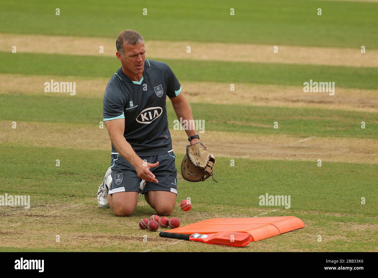 Alec Stewart, Surrey coach Stock Photo - Alamy