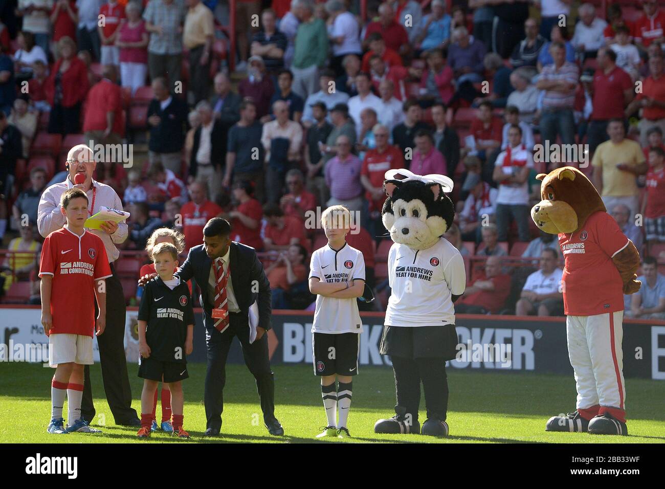 Young Addicks take part in a penalty shoot-out Stock Photo - Alamy