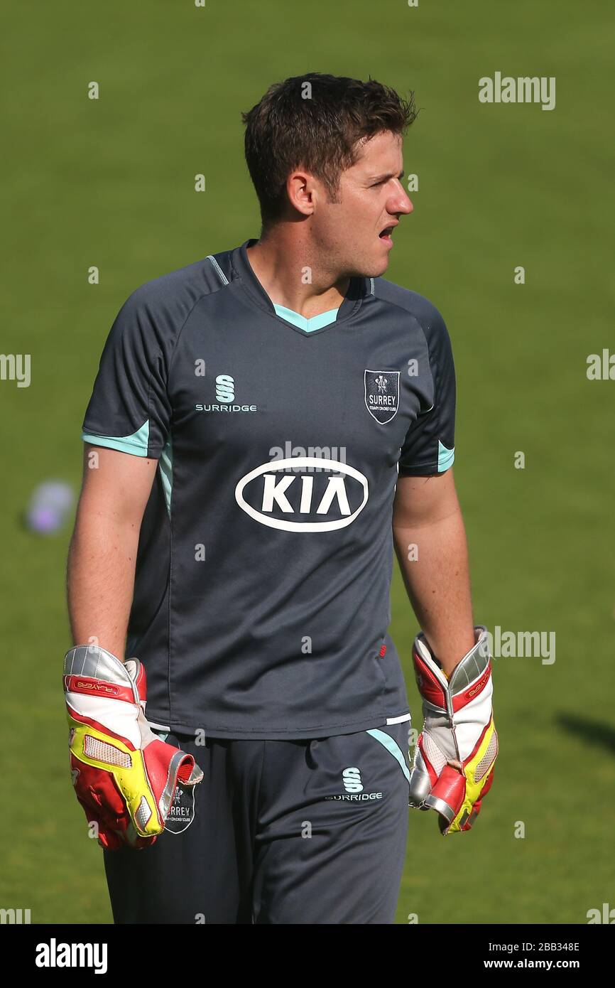Surrey wicket keeper steven davies hi-res stock photography and images ...