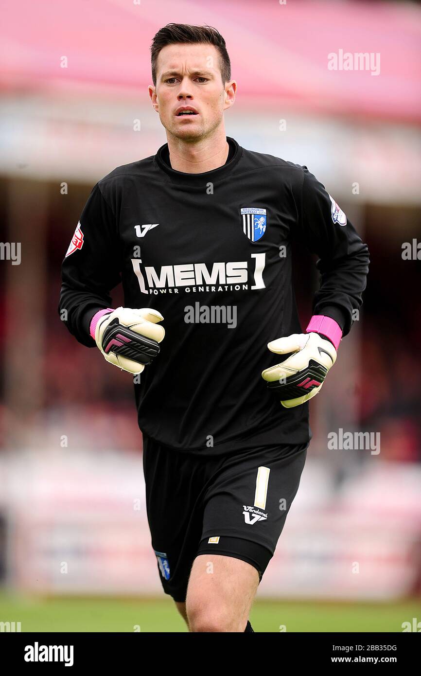 Goalkeeper Stuart Nelson, Gillingham Stock Photo - Alamy