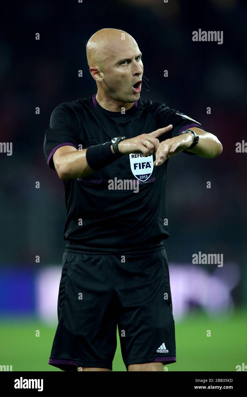 Referee sergei karasev hi-res stock photography and images - Alamy