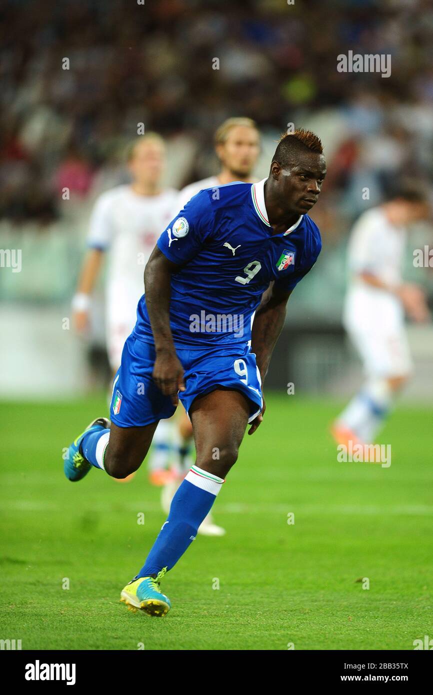 Mario balotelli italy hi-res stock photography and images - Alamy