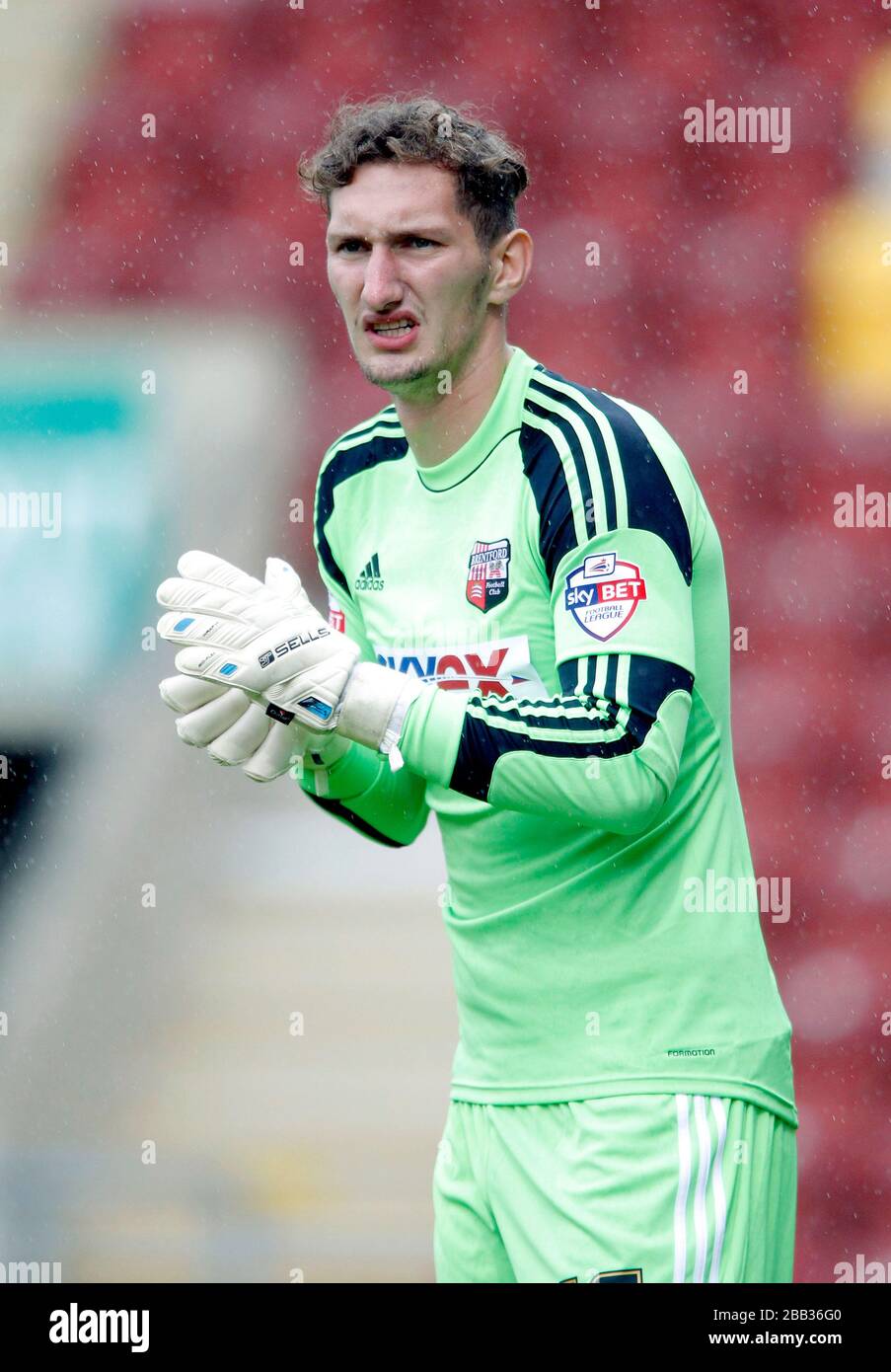 Brentford bradford hi-res stock photography and images - Alamy