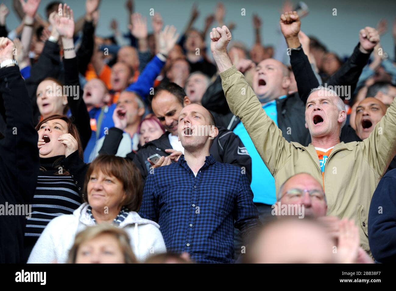 Blackpool fans show their support hi-res stock photography and images ...