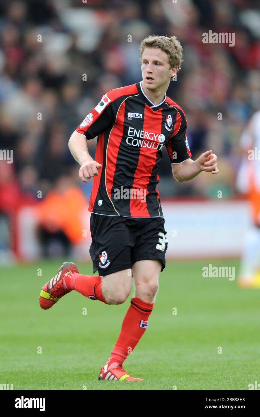 AFC Bournemouth's Eunan O'Kane Stock Photo - Alamy