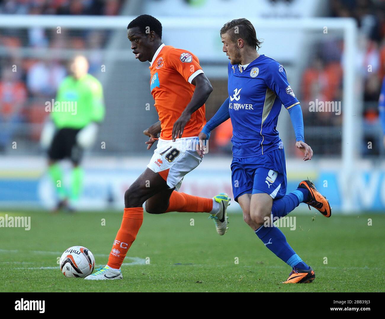Blackpool's Isaiah Osbourne and Leicester City's Jamie Vardy Stock Photo - Alamy
