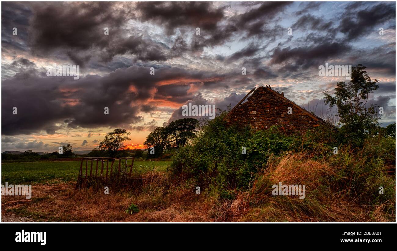 Sky and valley Cut Out Stock Images & Pictures - Alamy