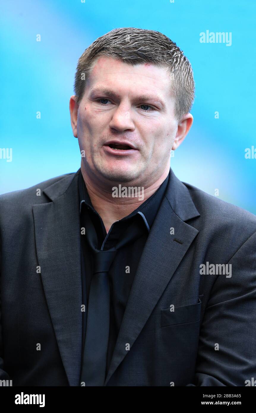 Former boxer Ricky Hatton at the Etihad Stadium before kick-off Stock ...