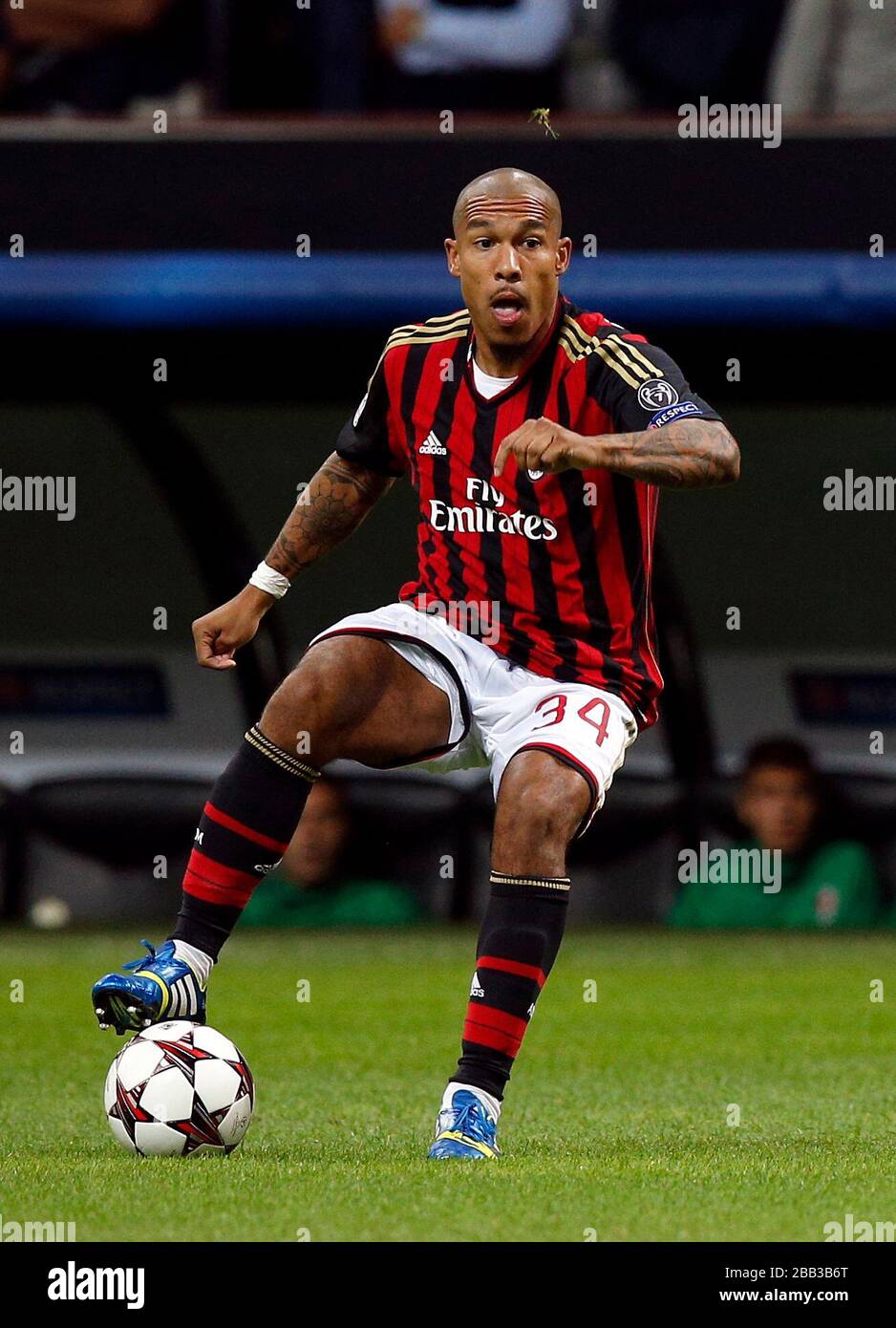 Ac milans nigel de jong hi-res stock photography and images - Alamy