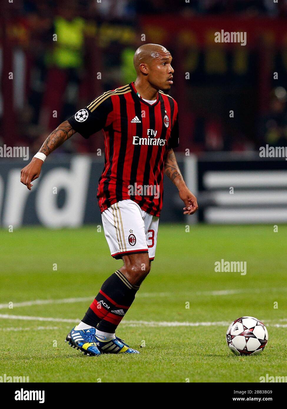 Ac milans nigel de jong hi-res stock photography and images - Alamy
