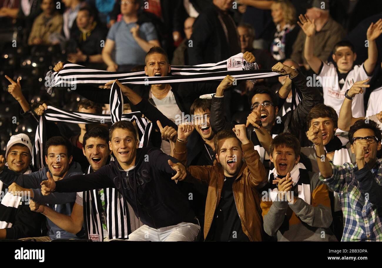 Fulham fans in stand hi-res stock photography and images - Alamy