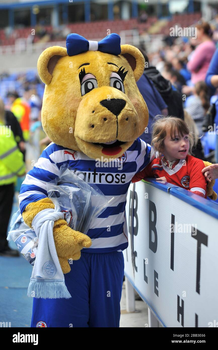 The Reading mascot greets fans prior to the game Stock Photo - Alamy