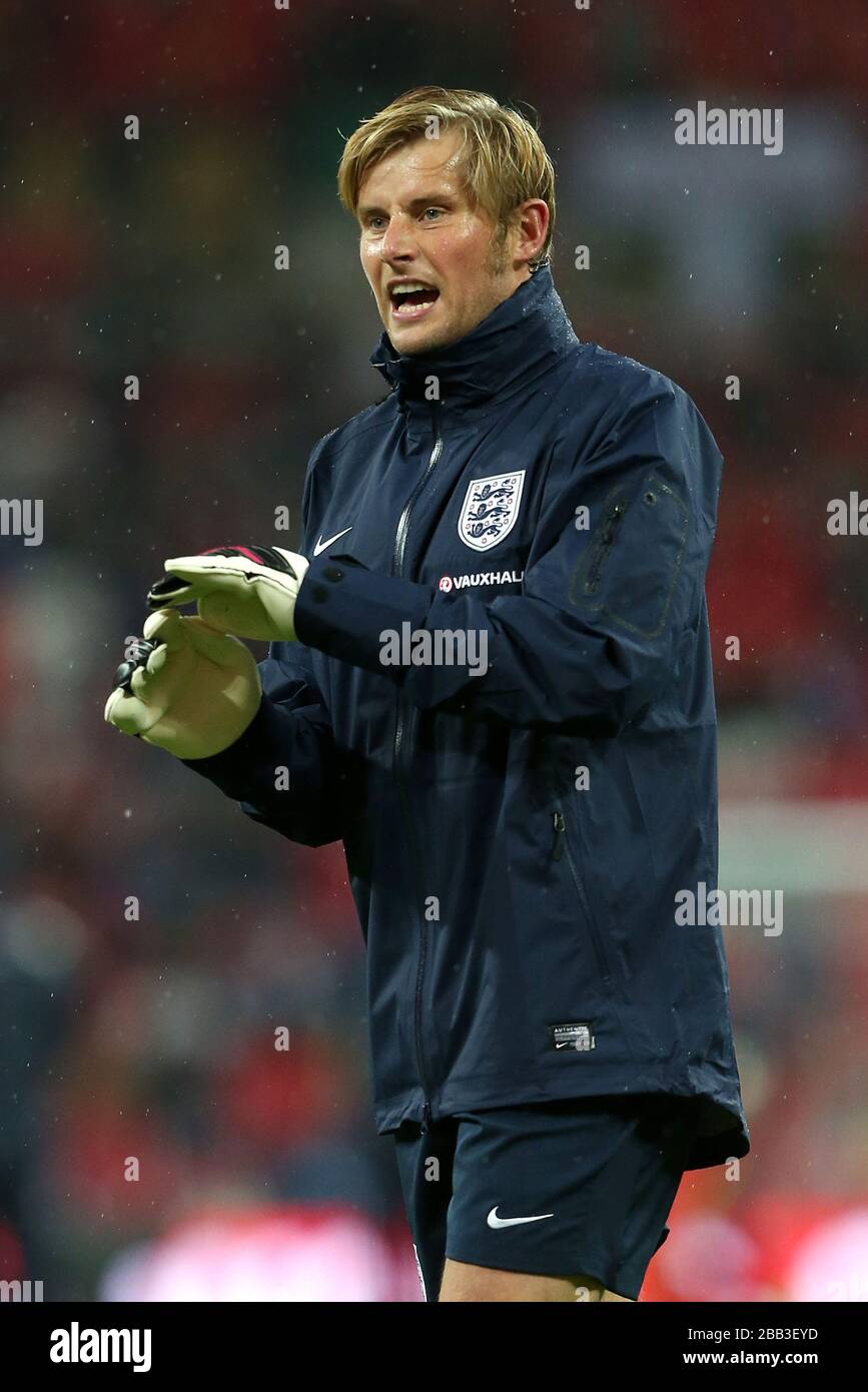 Goalkeeping coach dave watson hi-res stock photography and images - Alamy