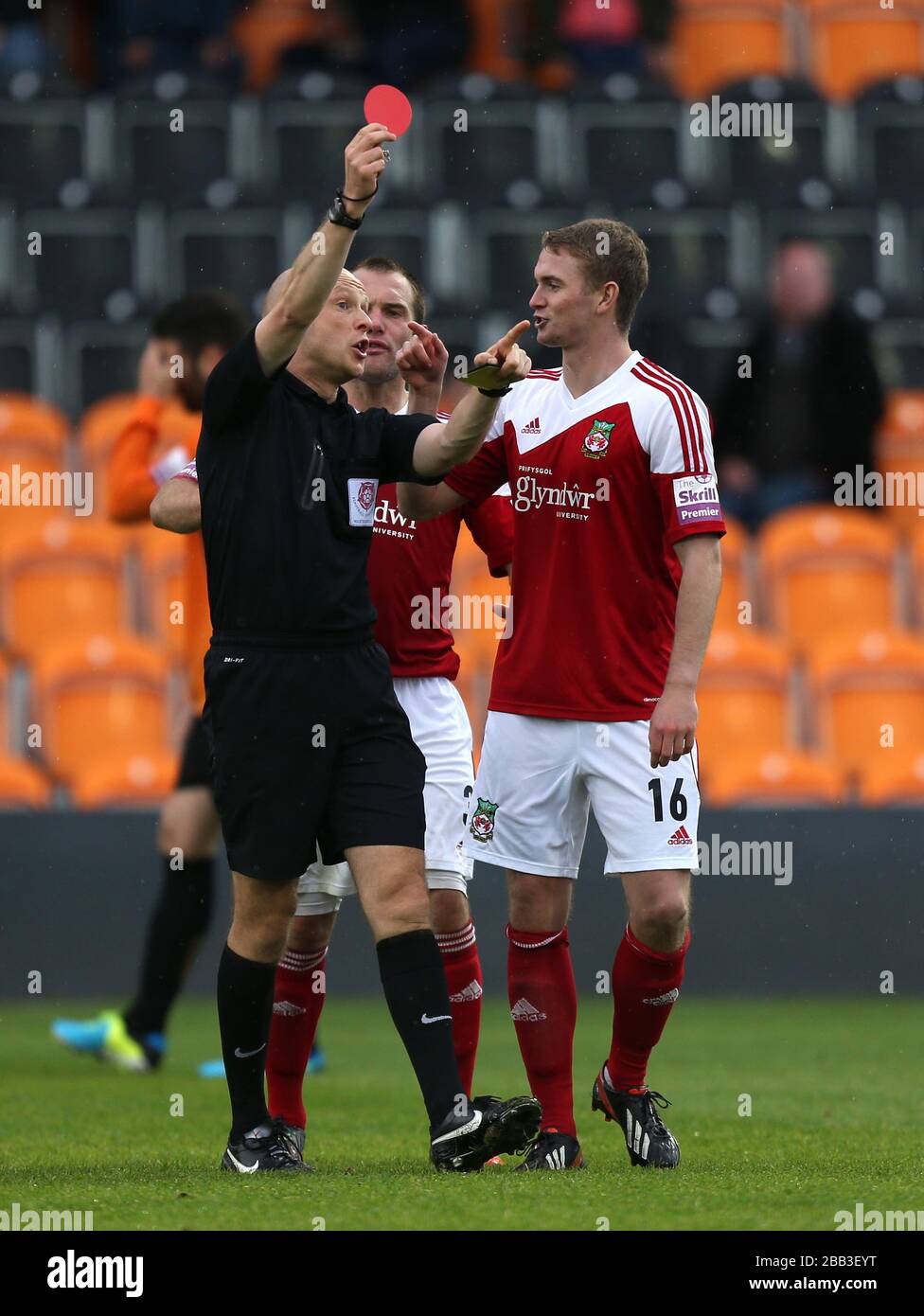 Referee Nick Kinseley sends off Wrexham's Johnny Hunt Stock Photo - Alamy