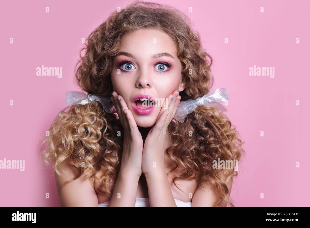Shocked Beautiful Blonde Woman Surprise High Resolution Stock ...