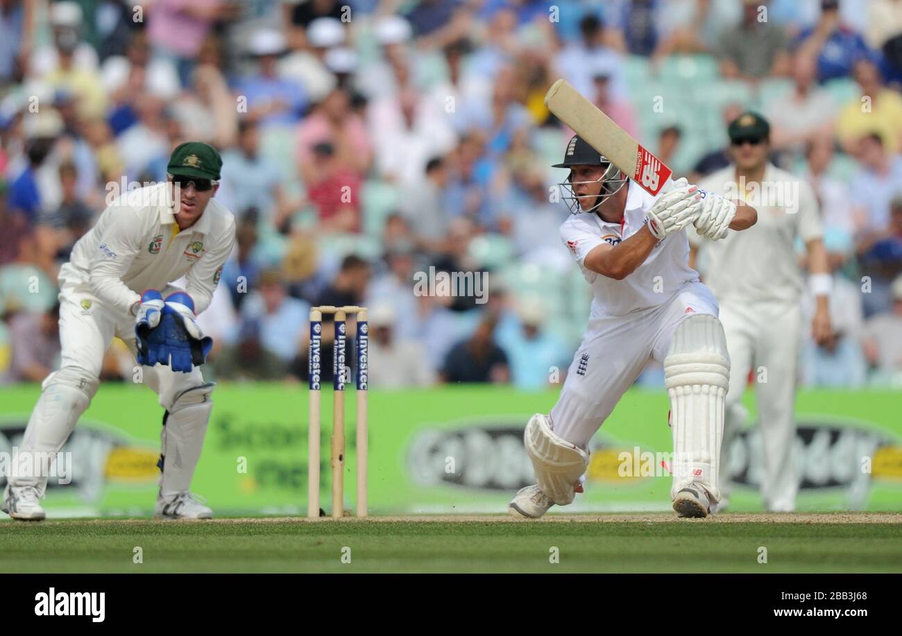 Englands jonathan trott bats hi-res stock photography and images - Alamy
