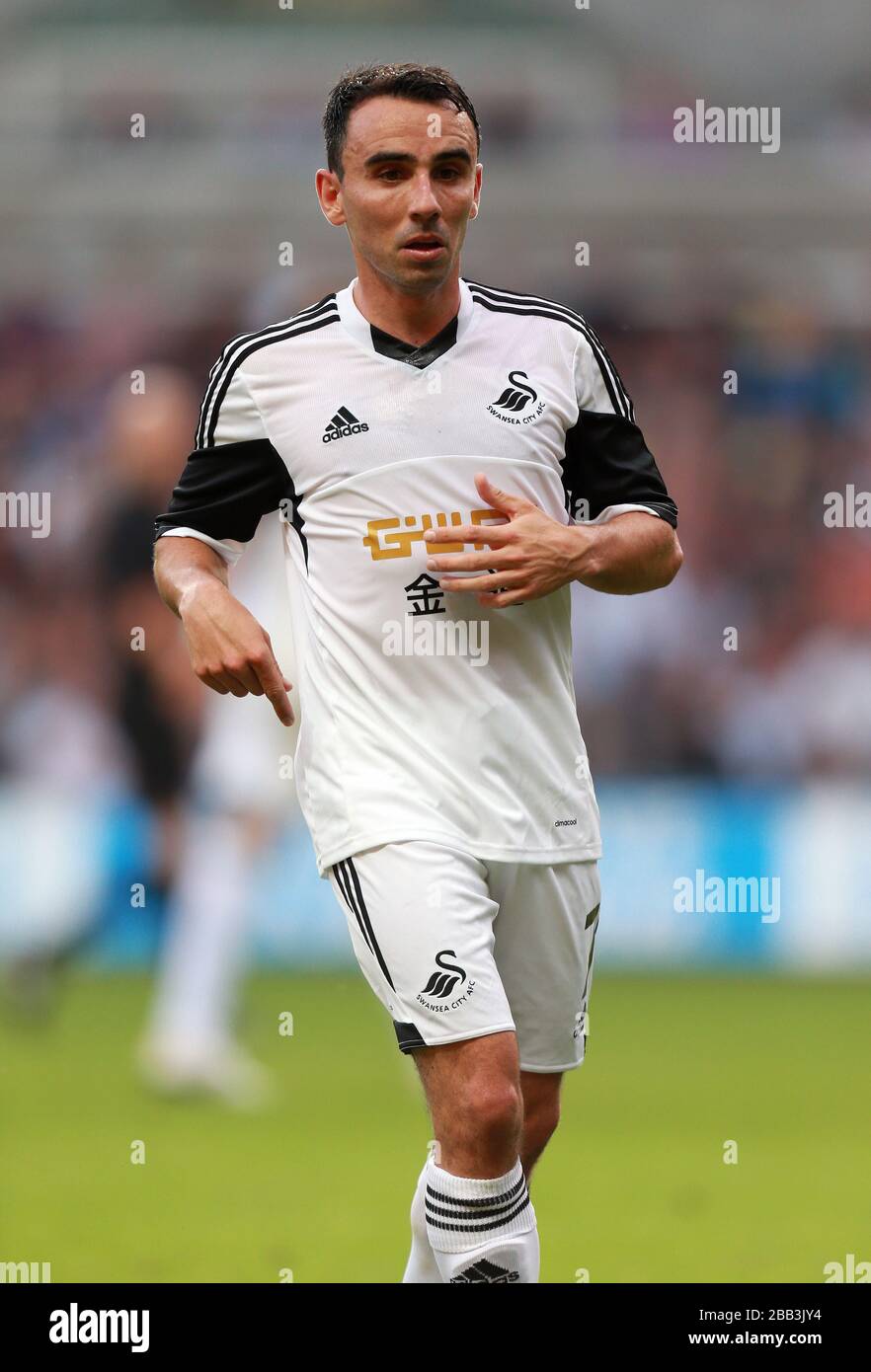 Swansea citys leon britton hi-res stock photography and images - Alamy