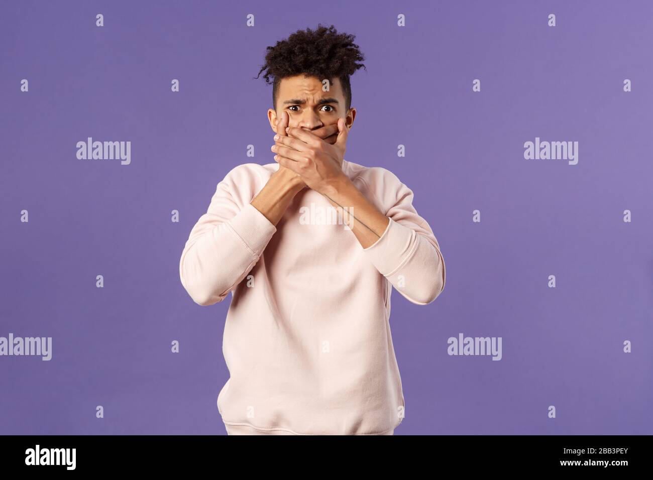 Look guilty hi-res stock photography and images - Alamy