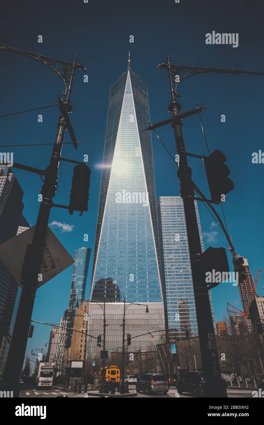 The One World Trade Center Between Traffic Lights Stock Photo - Alamy