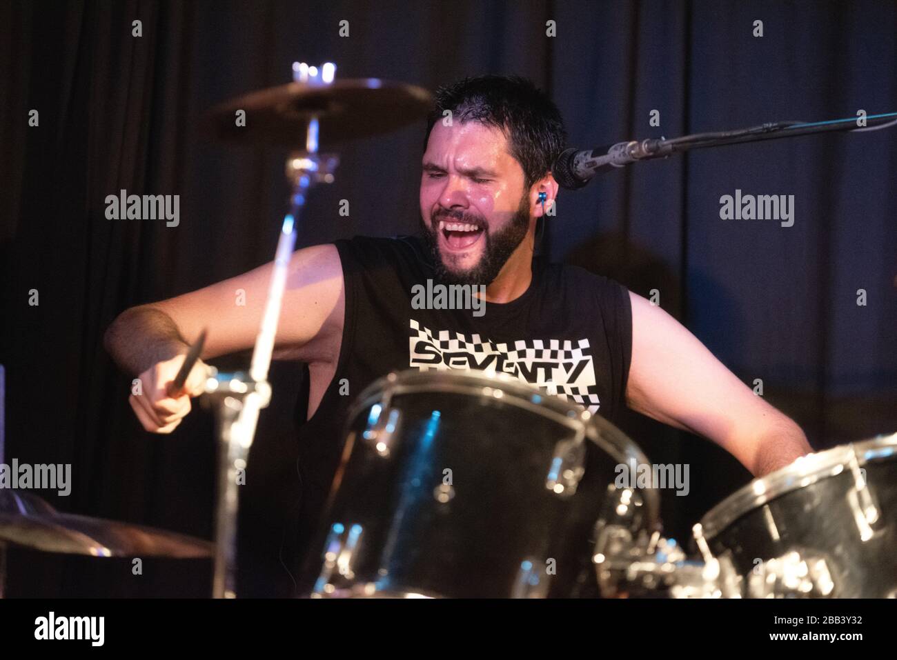Man playing the cymbals hi-res stock photography and images - Alamy