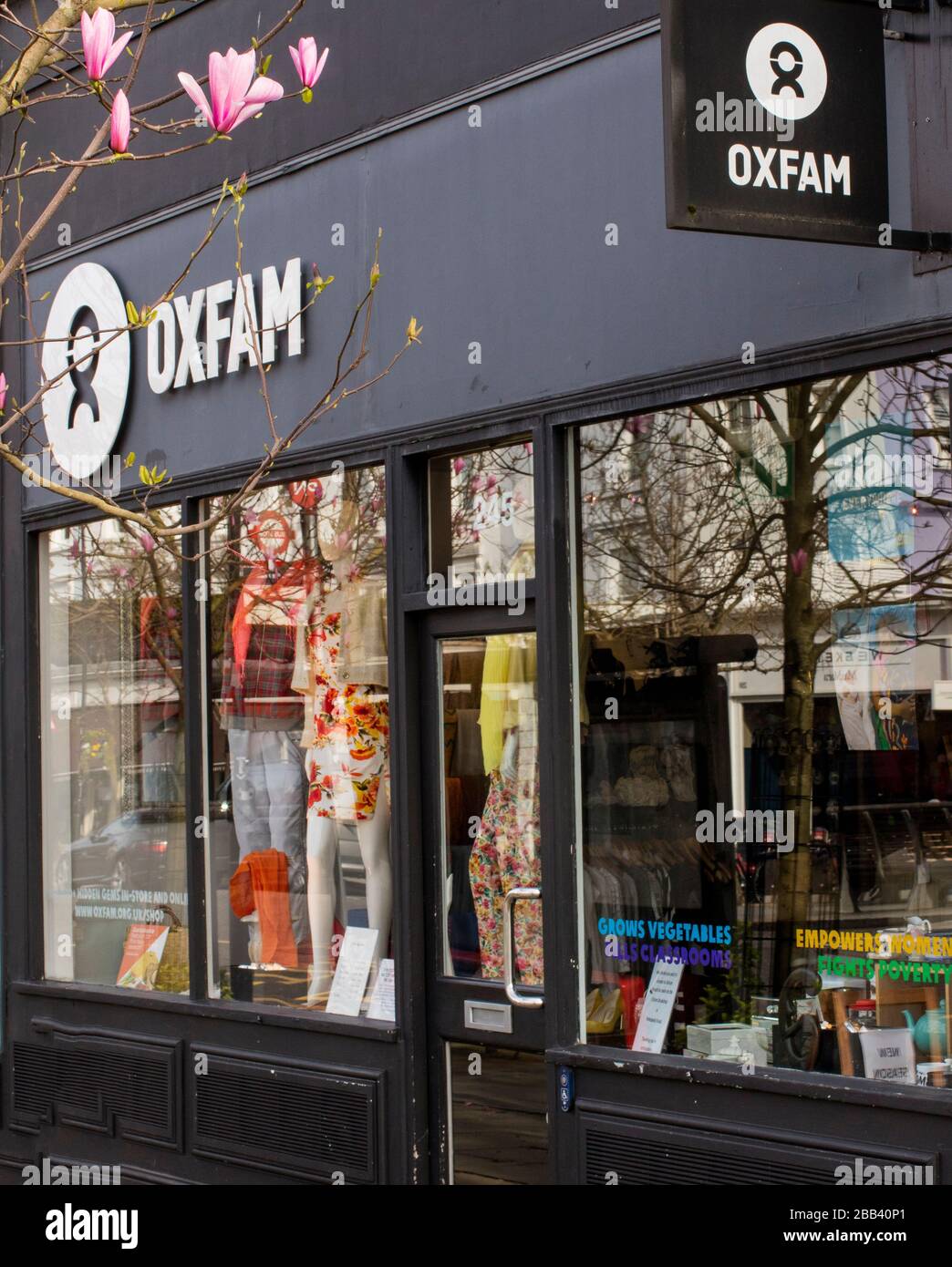 Oxfam shop in Westbourne Grove, Notting Hill, London Stock Photo - Alamy