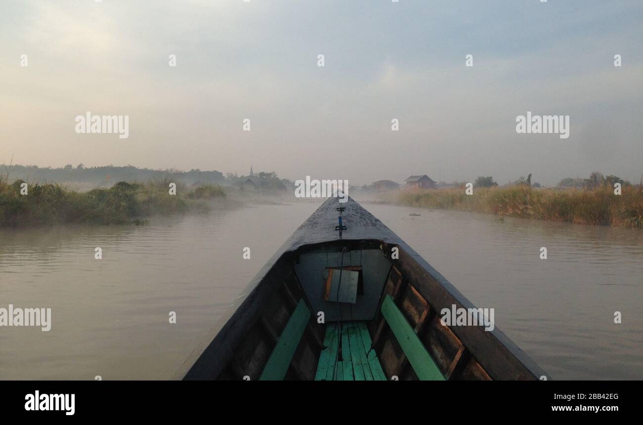 Boat ride on lake inle Stock Photo - Alamy