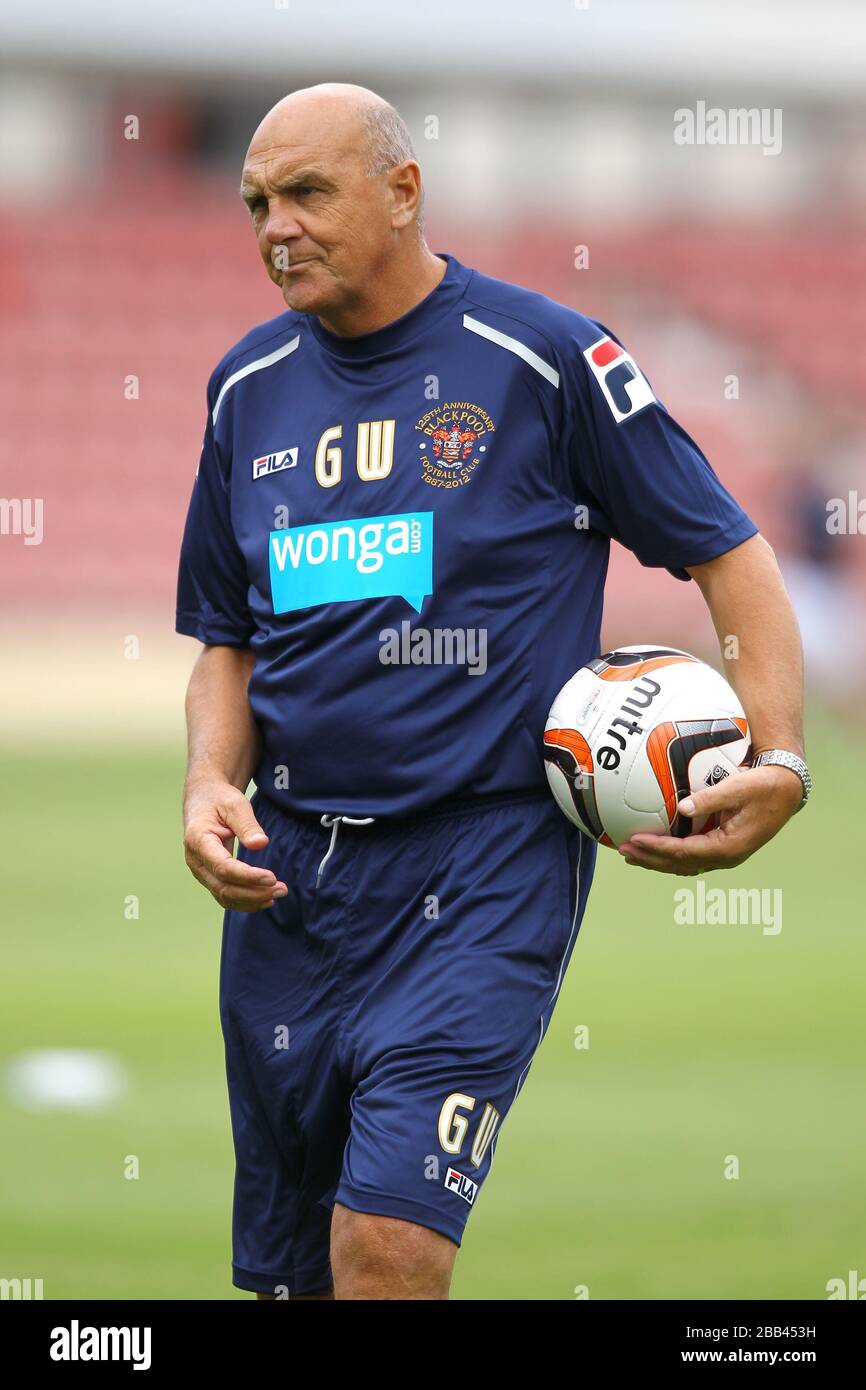 Blackpool goalkeeping coach George Wood Stock Photo - Alamy