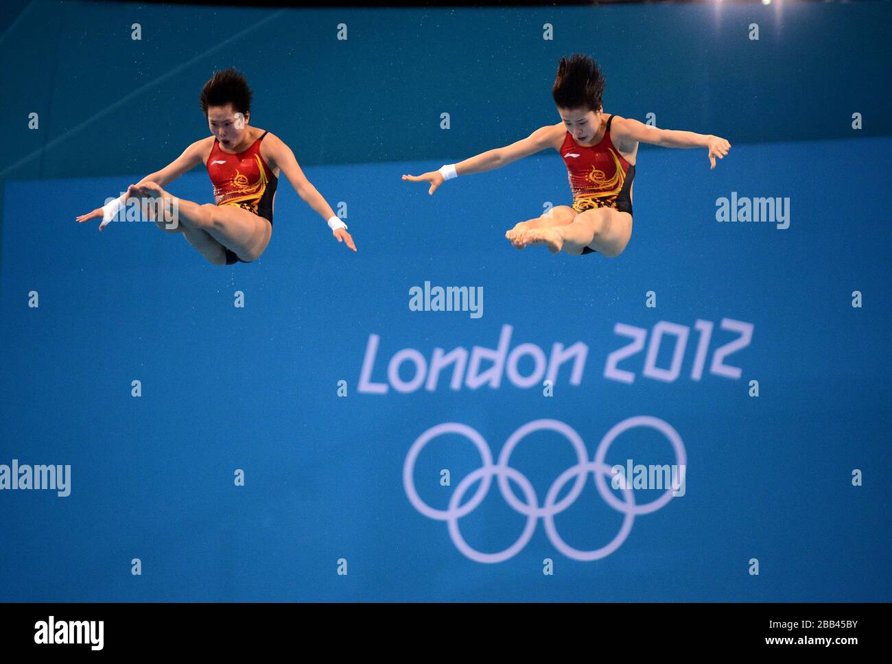 China's Chen Ruolin and Wang Hao in action in the Women's Synchronised ...