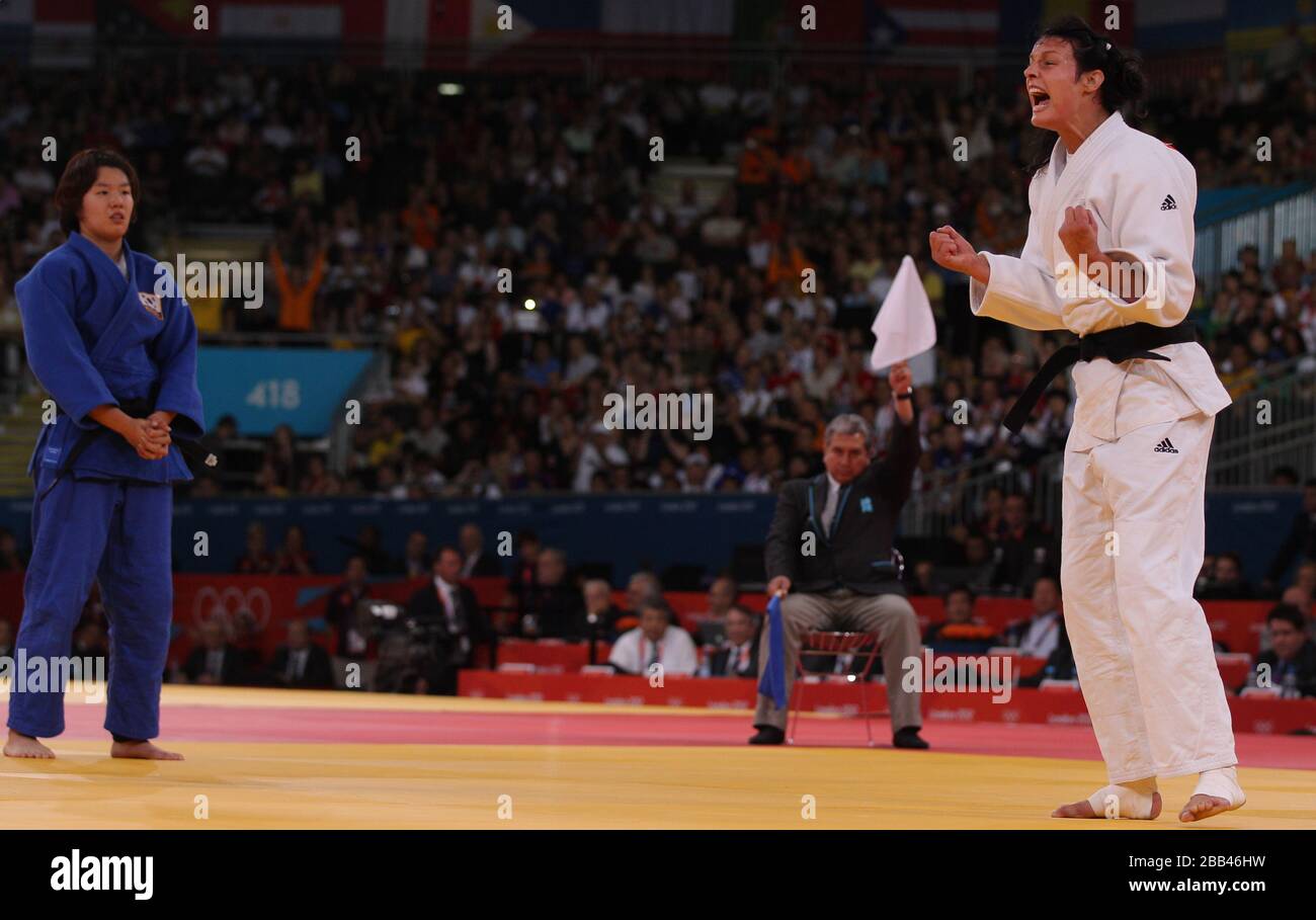 Netherlands Judo player Edith Bosch celebrate her winning the Bronze ...