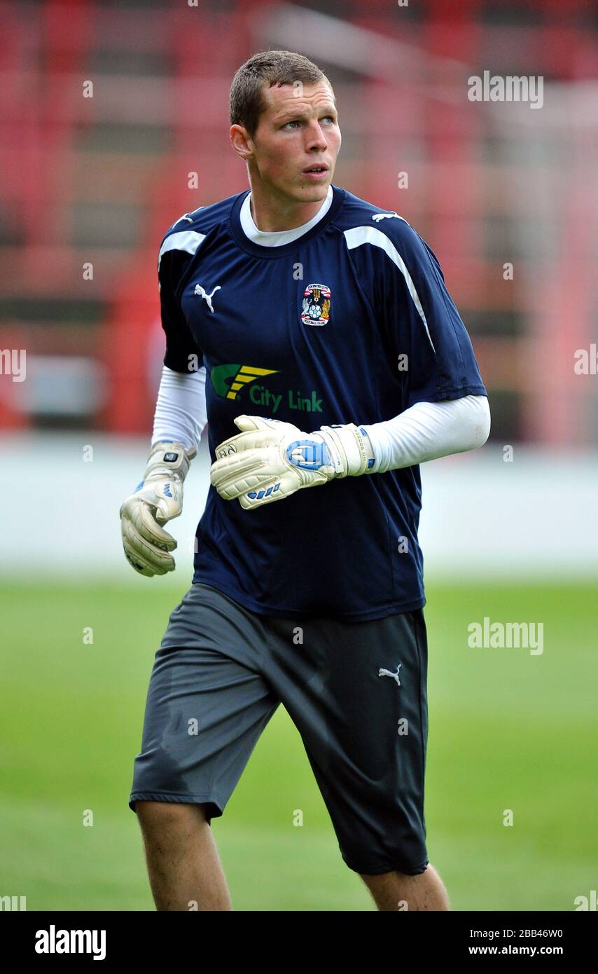Coventry City goalkeeper Chris Dunn during the warm up Stock Photo - Alamy
